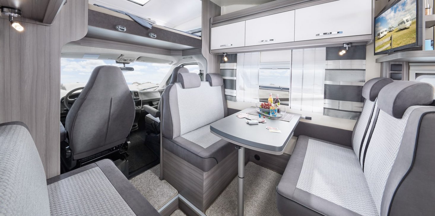 OPTIMA ONTOUR OVERCAB - Hobby Caravan
